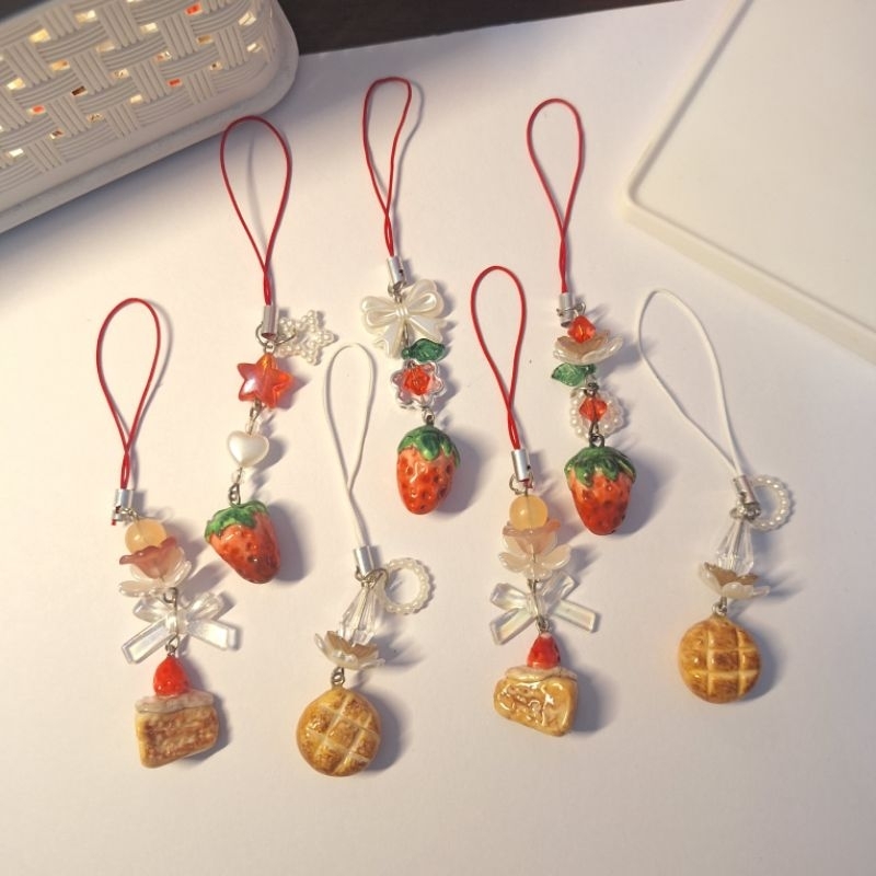 Jual Strawberry Cake Edition Clay Handmade | PhoneStrap Keychain Bag ...