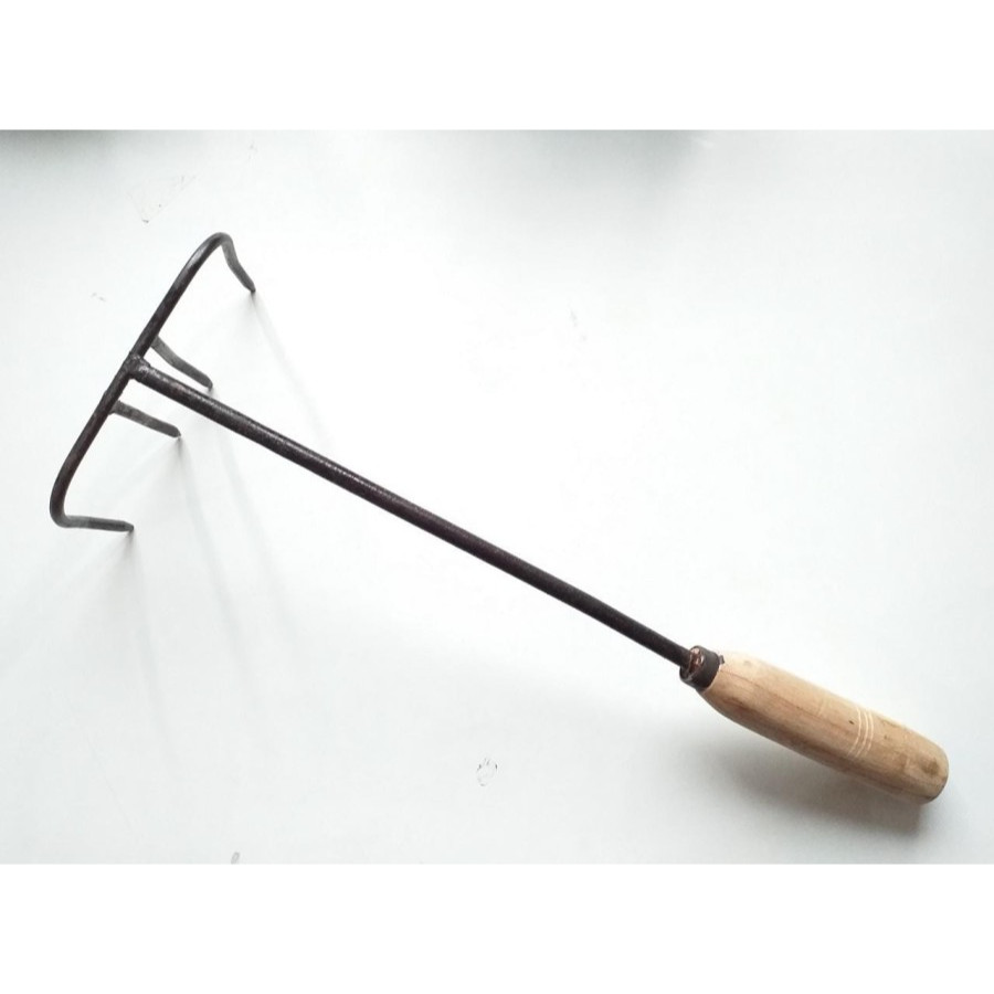 Jual Garpu Berkebun Sedang Besi Gagang Kayu Panjang 41 cm Kuat Kokoh ...