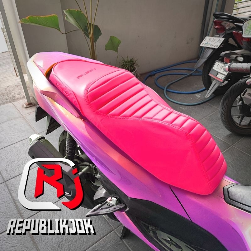 Jual Kulit Jok Motor Pink Neon Scoopy, Fazzio, Filano, Lx/Vespa s 125 ...