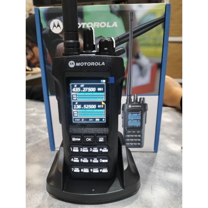 Jual HT handy talkie motorola R8 UHF - VHF 4 band 20 watt radio HT ...