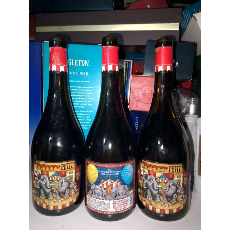 Jual botol bekas minuman import gambar unik untuk hiasan | Shopee Indonesia