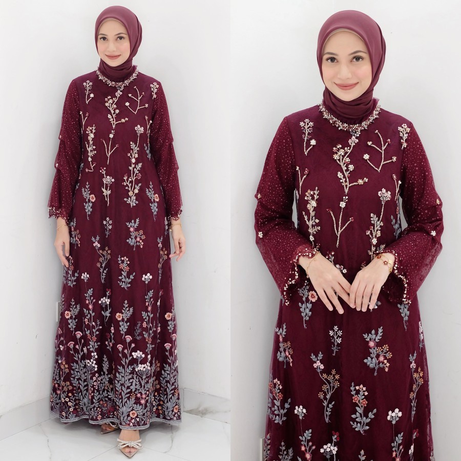 Jual Valerie Dress Signature By Sarah The Label Burgundy | Shopee Indonesia