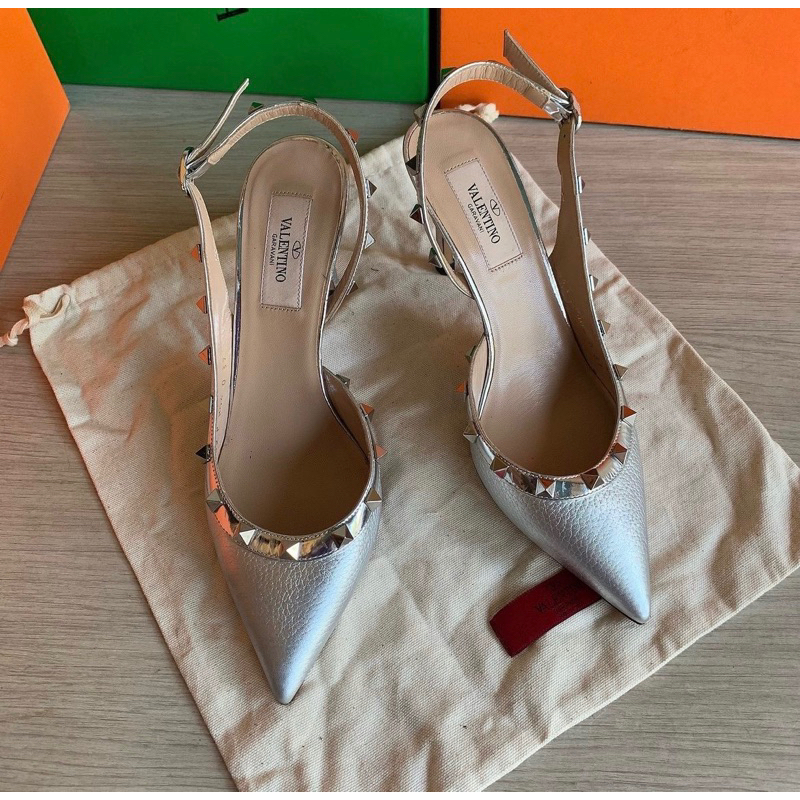 Jual Valentino Studs heels metallic #37 (24cm) | Shopee Indonesia
