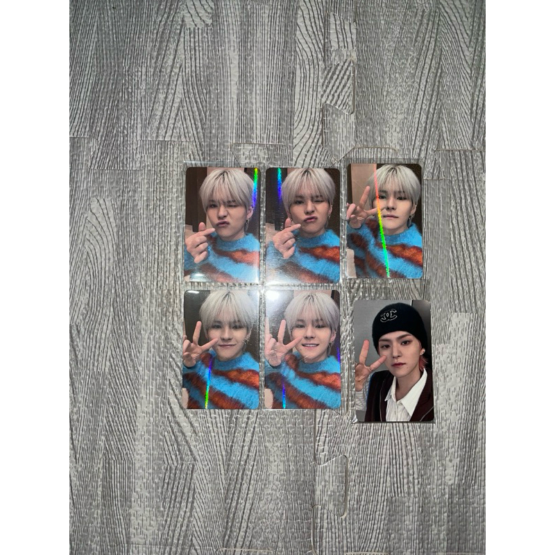 Jual PC YOSHI HELLO TOUR REBOOT ALBUM | Shopee Indonesia