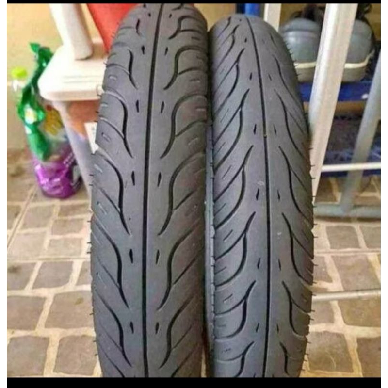 Jual ban bekas federal,90/90-14,ketebalan masi 70persen dijamin bagus ...