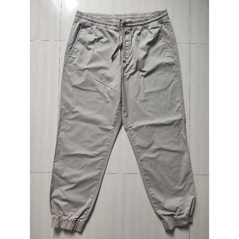 Jual UNIQLO. Jogger Coksu | Shopee Indonesia