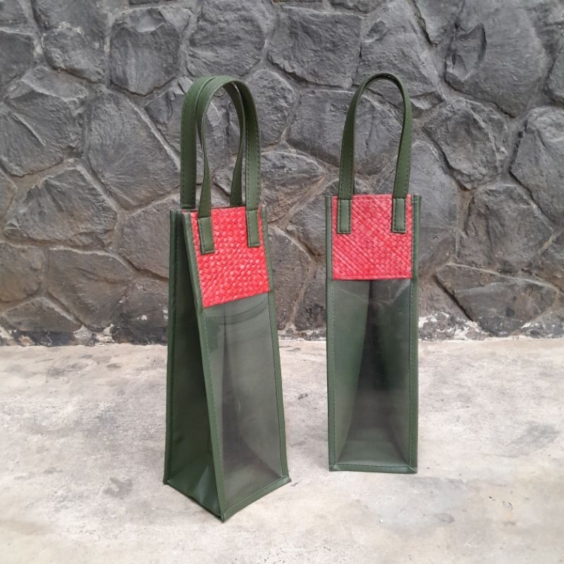 Jual Tas Botol Pandan Kepang Edisi Natal - Tas botol wine, tas botol ...