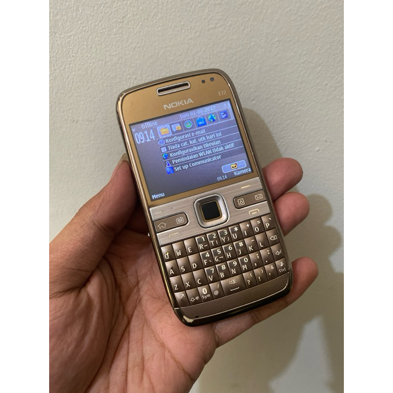Jual Nokia E72 Gold ORIGINAL !!! | Shopee Indonesia