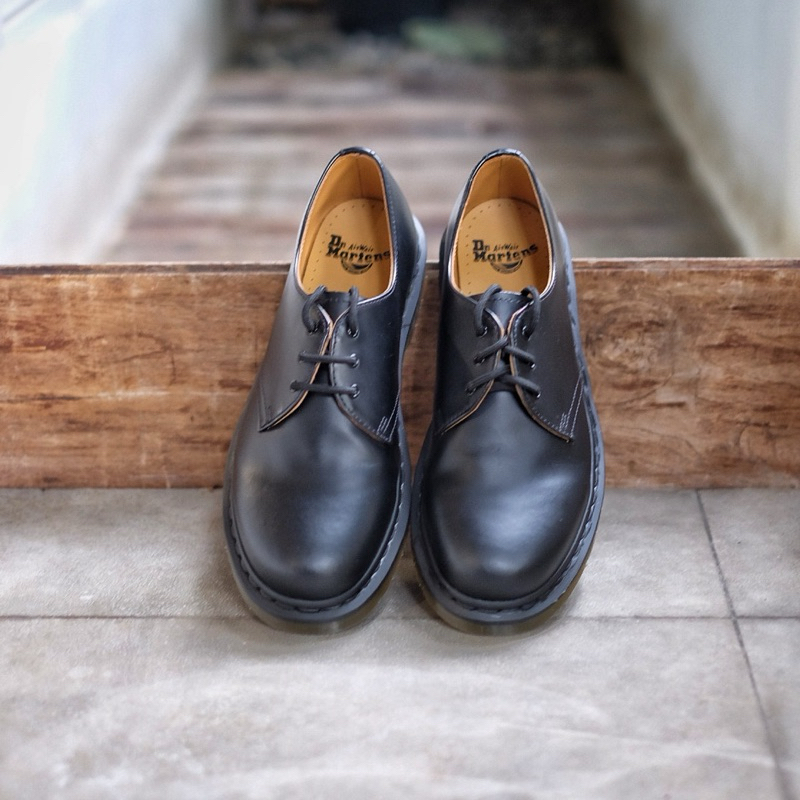 Jual Dr martens 1461 black smooth (second) | Shopee Indonesia