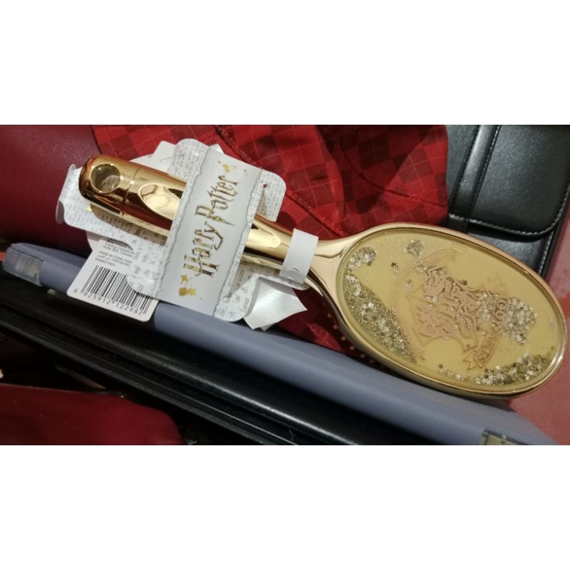 Jual Miniso x Harry Potter Liquid Glitter Comb sisir gold | Shopee ...