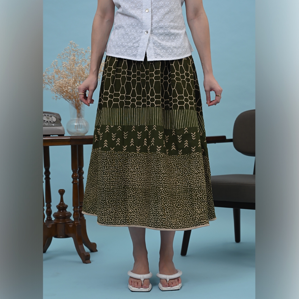 Jual NONA RARA - Emma Skirt Garut Green P0357, Rok batik wanita modern | Shopee Indonesia