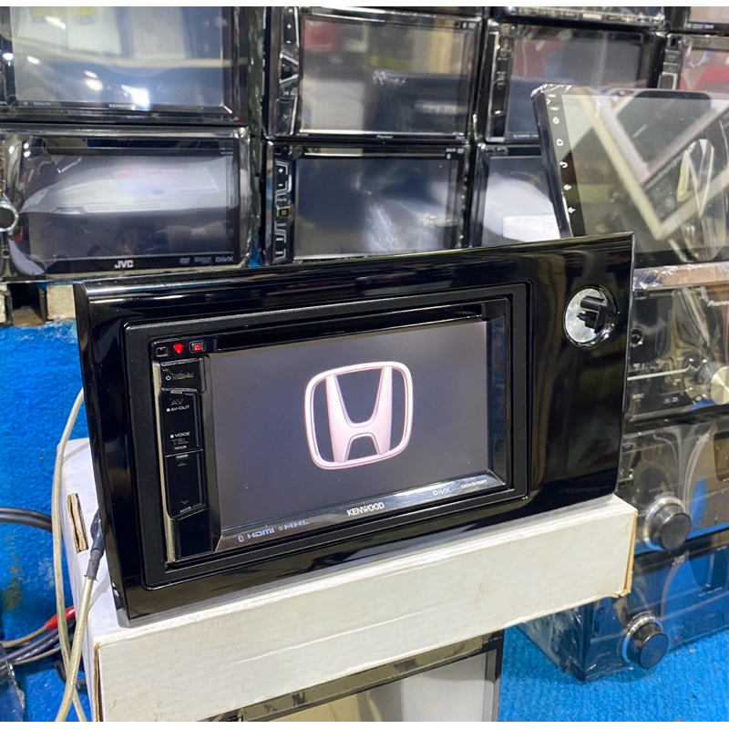 Jual Head Unit Standar Honda BRV / Brio merk Kenwood DDX 515BTH ...