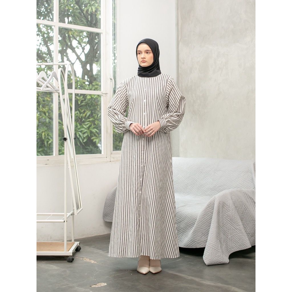 Jual Luma Dawa Stripes Laiqa Abaya / Pilih Warna / Gamis Abaya Hajj Umrah Haji Umroh Abaya games ...
