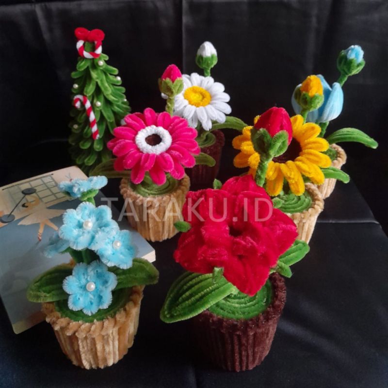 Jual Pot Bunga Kawat Bulu Sunflower Matahari Tulip Mawar Garbera ...