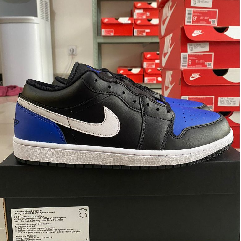 Jual AIR JORDAN 1 LOW BLACK ROYAL TOE | Shopee Indonesia