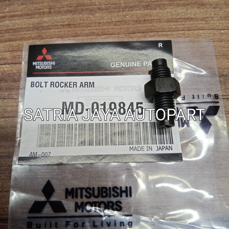 Jual Baut Setelan Klep Bolt Rocker Arm L300 Diesel Old L300 Bensin Colt ...