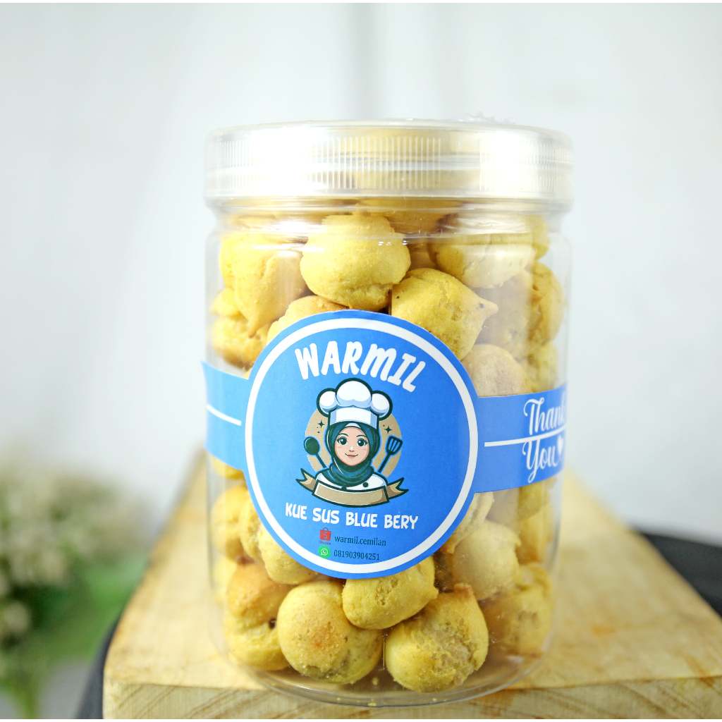 Jual Soes Coklat Dan Blue berry Cemilan Jajanan Snack Manis Nikmat ...