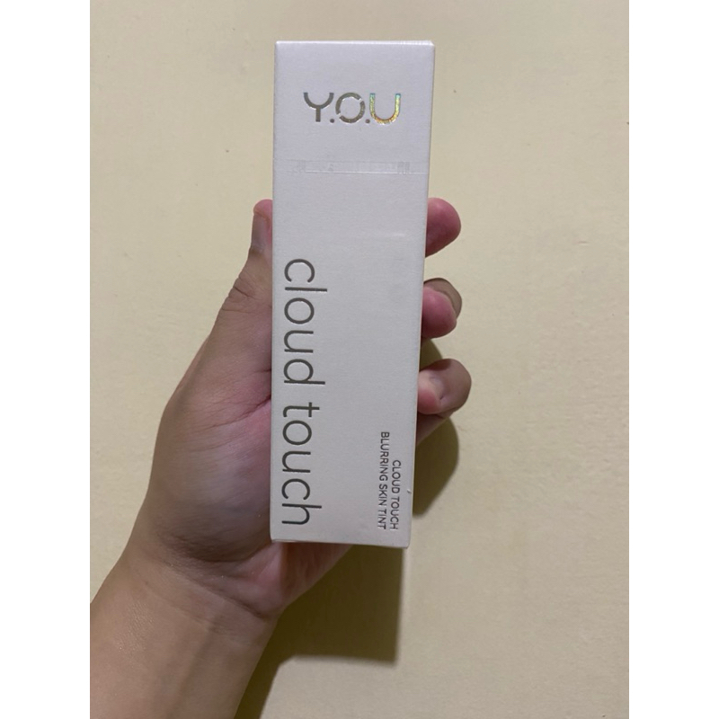 Jual You Cloud Touch Blurring Skin Tint - N402 Shell Ivory | Shopee ...