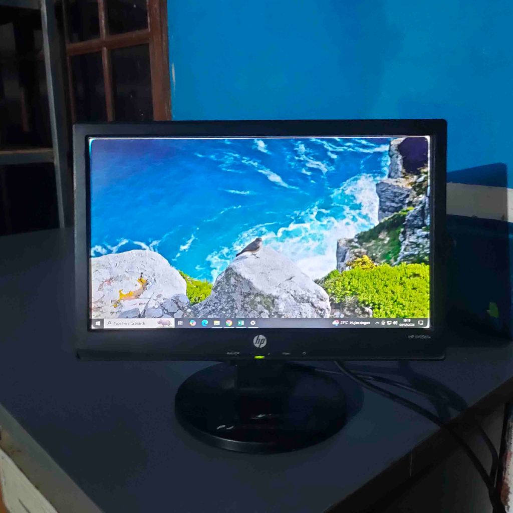Jual Monitor LCD Merk HP Ukuran Layar 16 Inch Kondisi Normal | Shopee ...