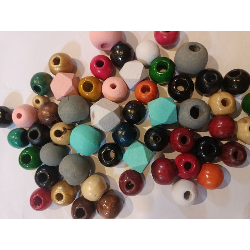 Jual manik kayu ukuran 1,5 cm Dan 2 cm | Shopee Indonesia