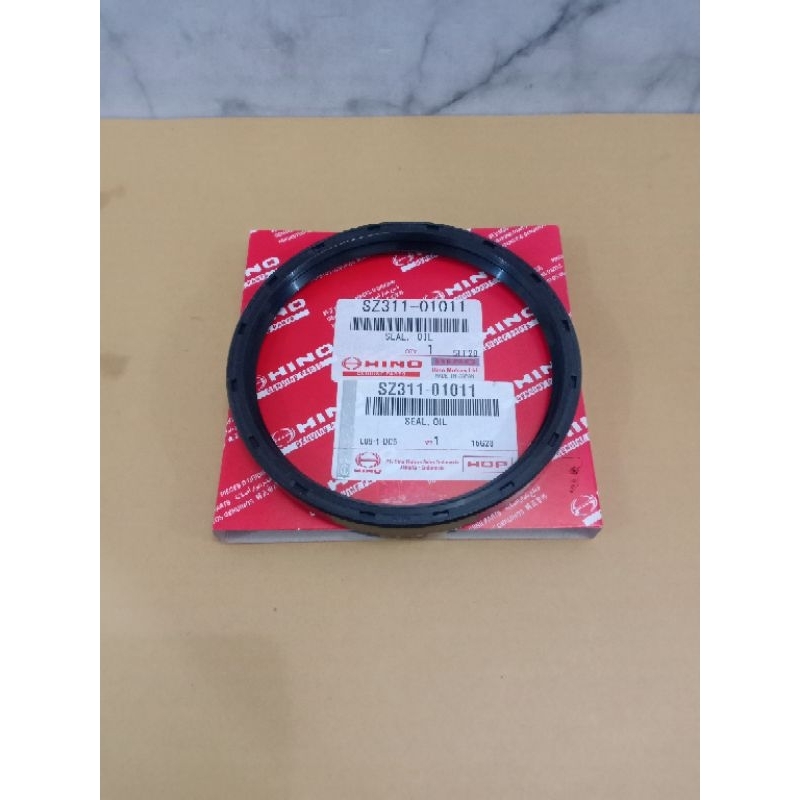 Jual oil seal / seal roda belakang bagian dalam / Hino Dutro / rino ...