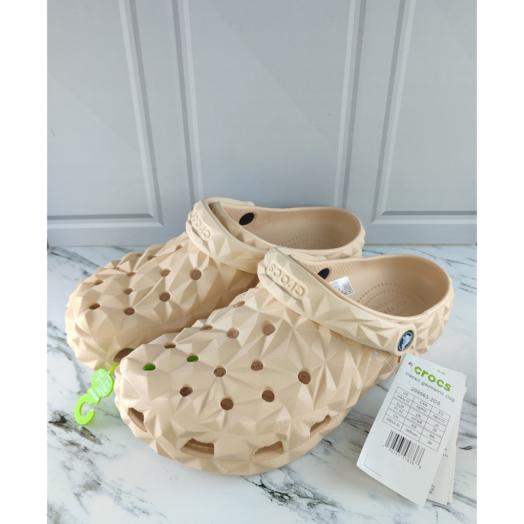 Jual SANDAL SENDAL CROCS CLASSIC GEOMETRI GEOMETRIC | Shopee Indonesia