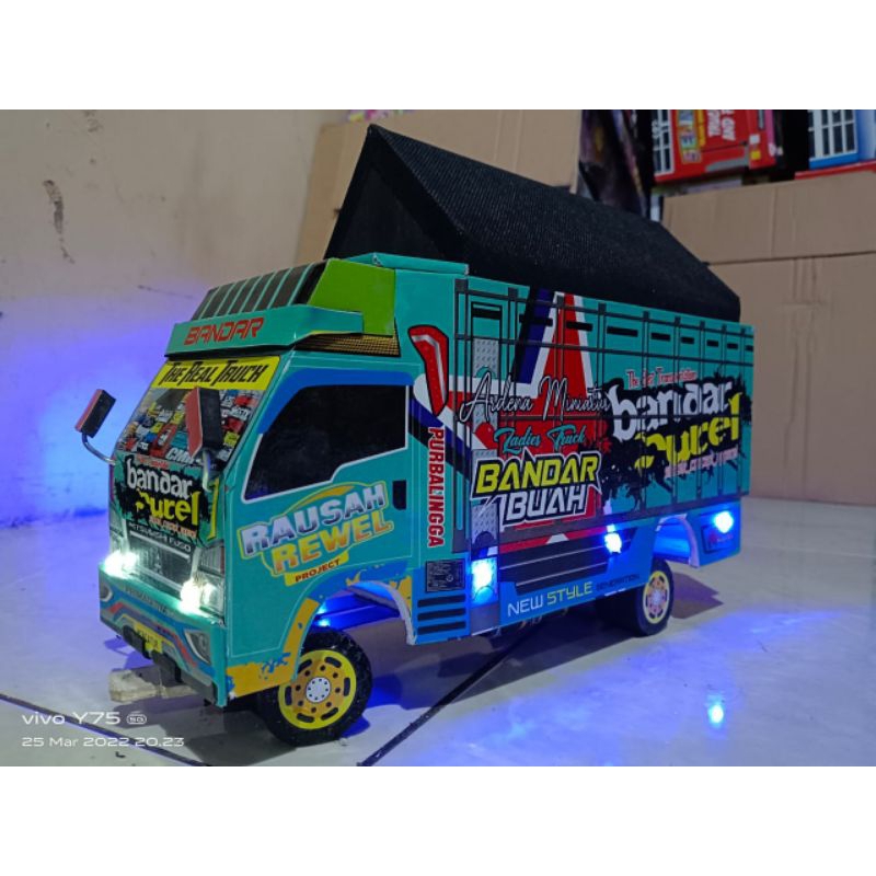 Jual miniatur truk oleng basuri viral musik basuri | Shopee Indonesia
