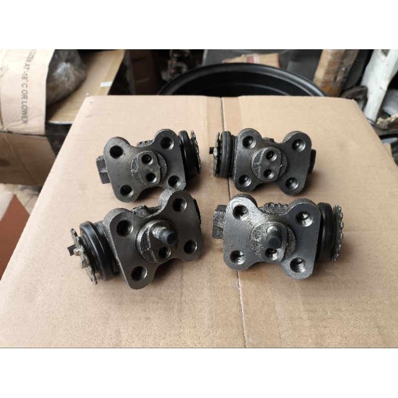 Jual Wheel Cylinder Blok Master Rem Roda Depan Isuzu Elf NKR 66 71 NMR ...