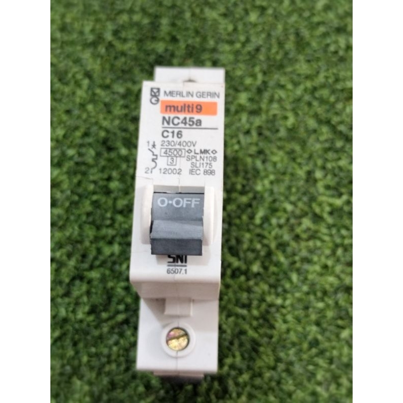 Jual MCB MERLIN GERIN NC45a C16 multi 9 | Shopee Indonesia