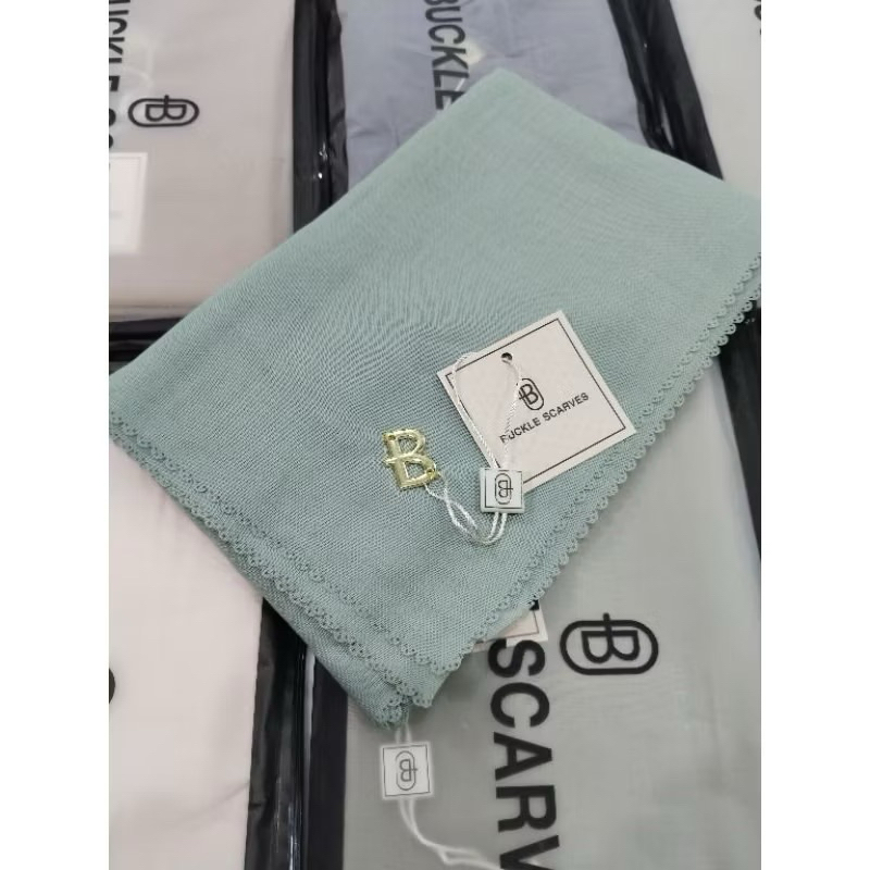 Jual Jilbab Buckle Scarves Polos Logo B Jilbab Paris Olive Azara ...
