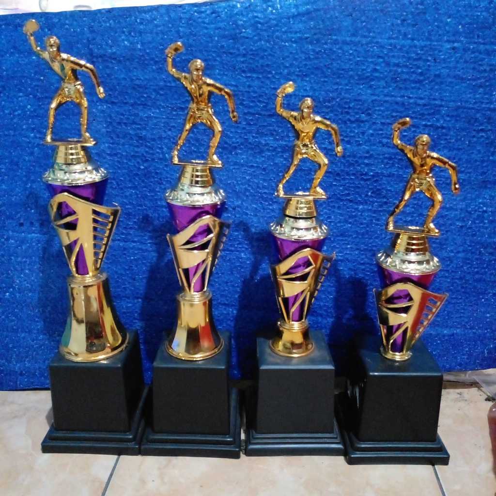 Jual Piala Lomba Juara 1 2 3 4 (PEMAIN TENIS MEJA pria BODY UNGU RASER ...