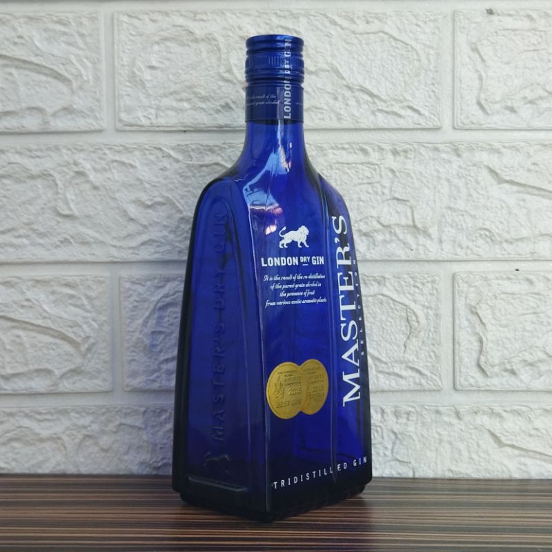 Jual Botol Kosong Masters London Dry Gin 700ml | Shopee Indonesia