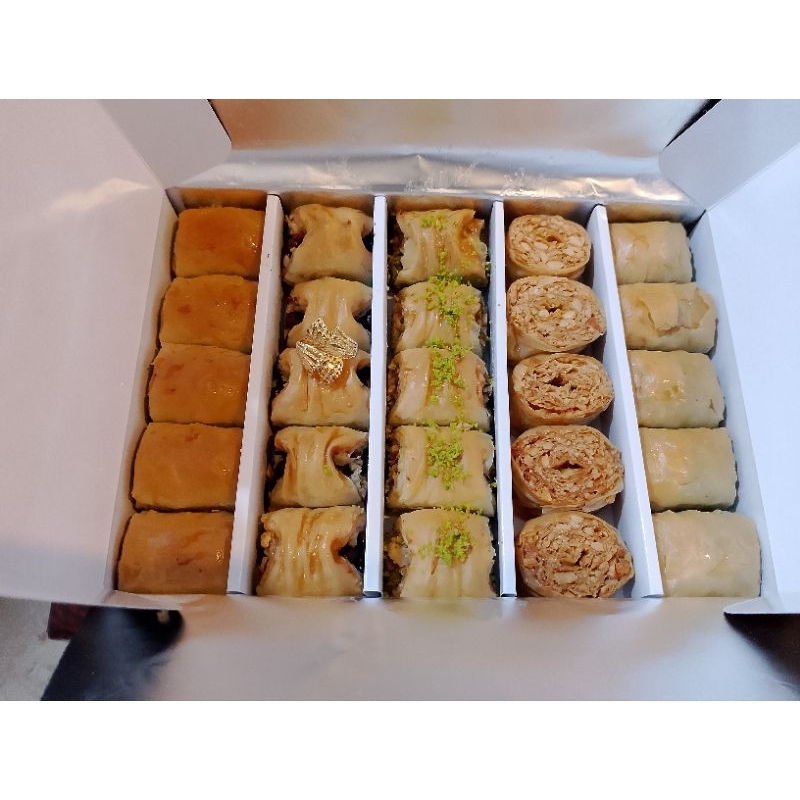 Jual Damascus Baklava Premium Mix 1 Box 350 Gr | Shopee Indonesia