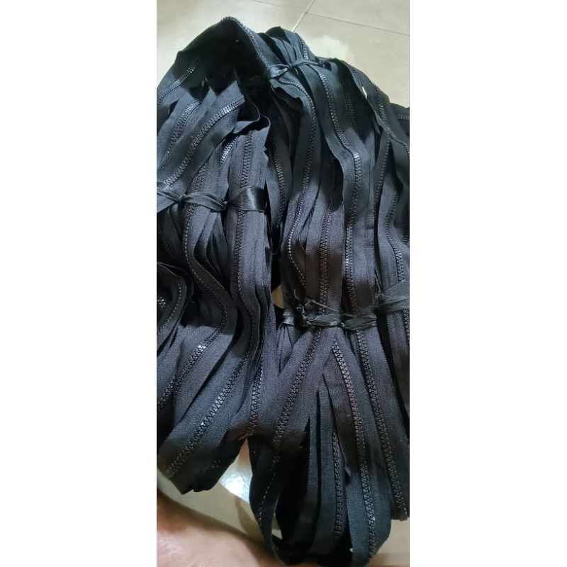 Jual Daun resleting vislon hitam no5 | Shopee Indonesia
