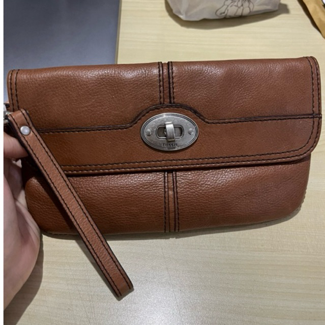 Jual clutch turnlock ocil brown like new (sold) | Shopee Indonesia