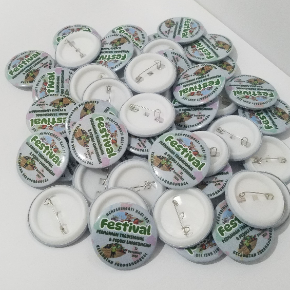 Jual PIN PENITI 44mm CUSTOM DESAIN PRE ORDER | Shopee Indonesia