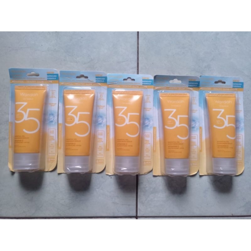 Jual Paket Isi 5 Wardah Sunscreen SPF 35 Shield Essential | Shopee ...