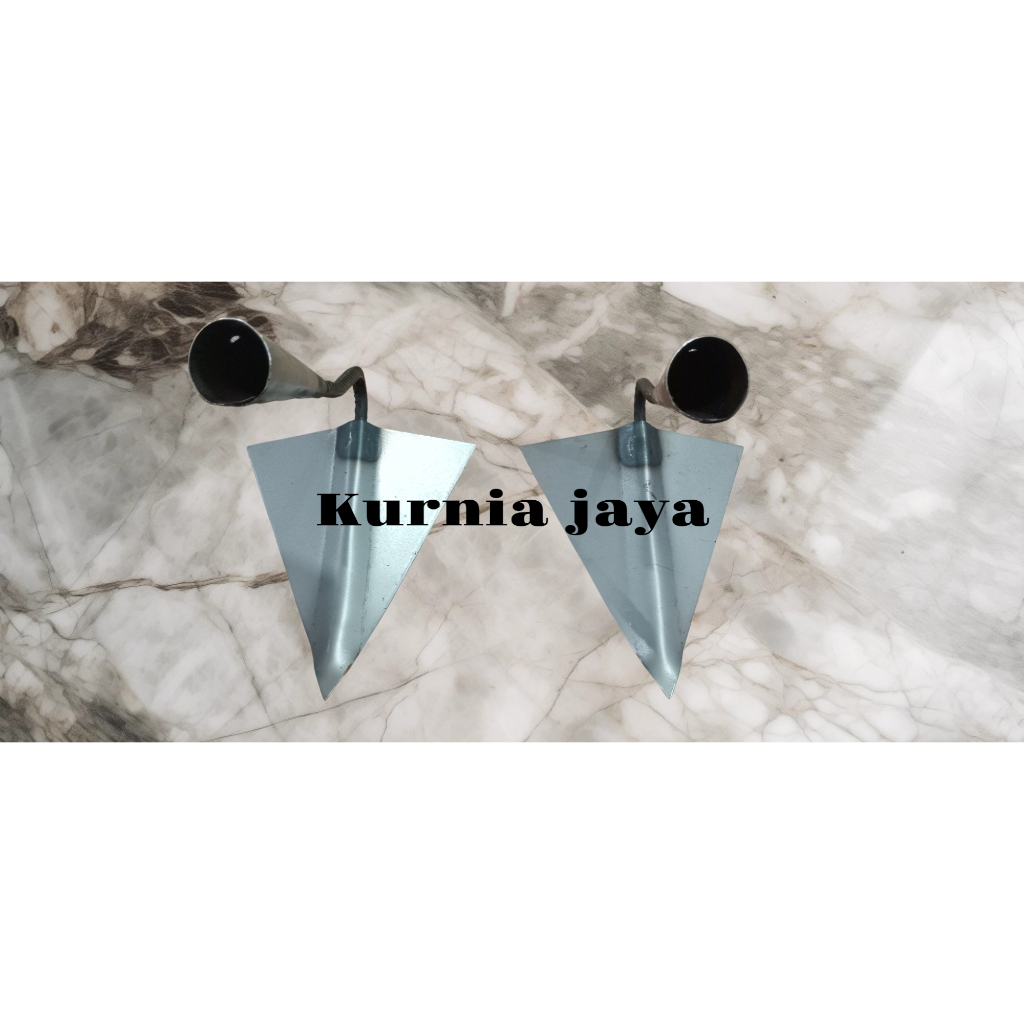 Jual Cangkul segitiga baja tebal / cangkul full besi / cangkul miring ...