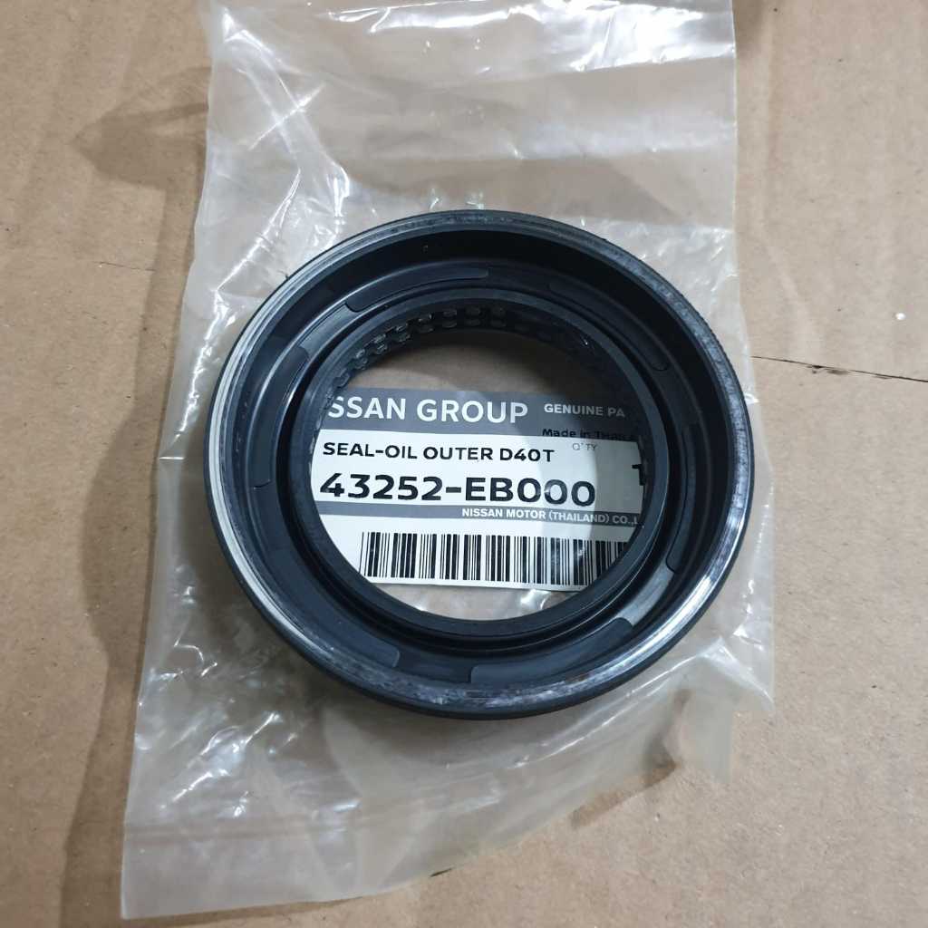 Jual SEAL OIL OUTER RODA BELAKANG NISSAN NAVARA D40 43252-EB000 ...