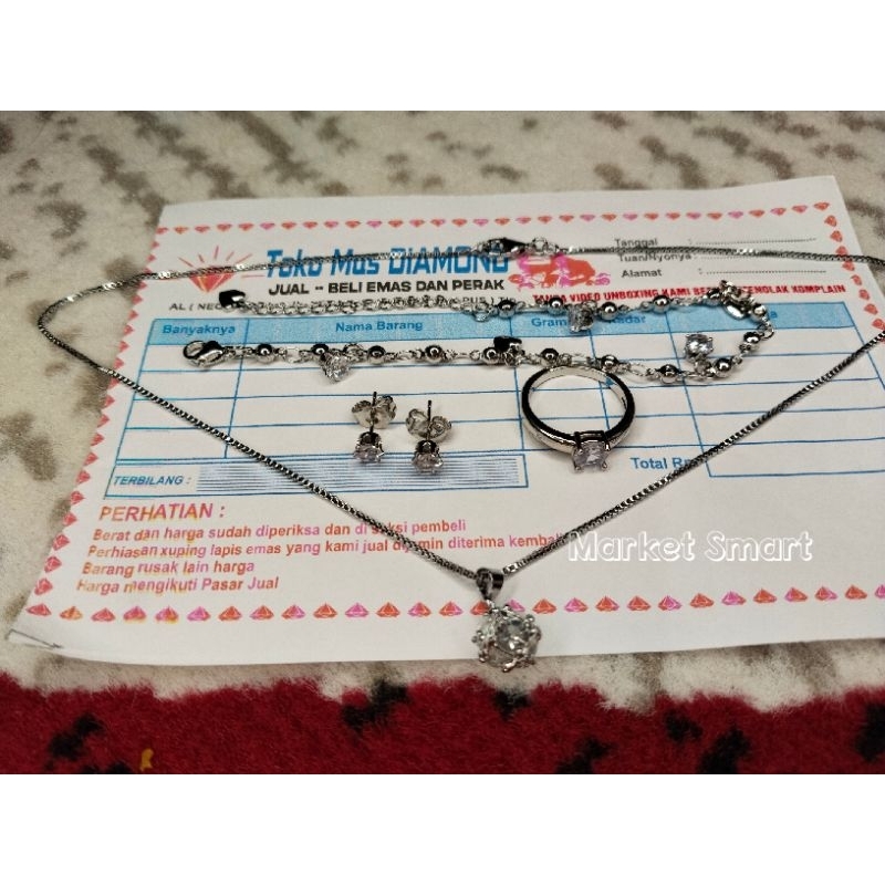 Jual Set Perhiasan Permata Satu Emas Muda Perak Simpel Dan Elegan Free ...