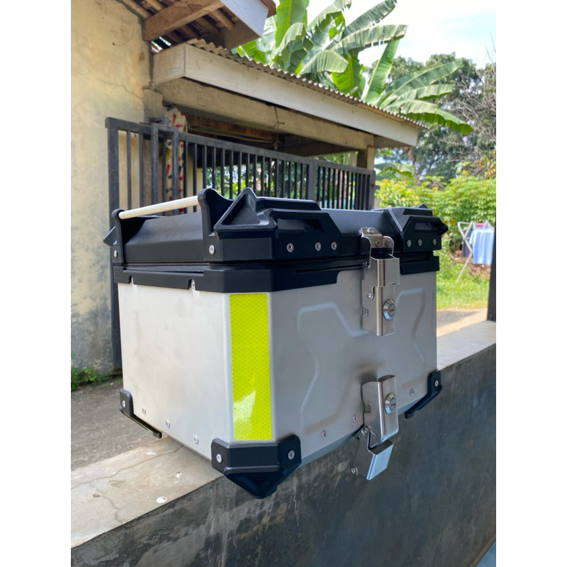 Jual Top box pannier 35L (bekas) | Shopee Indonesia