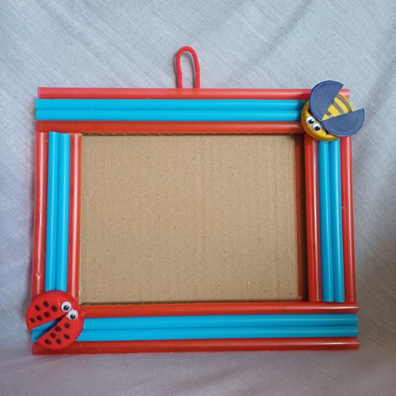 Jual prakarya figura/bingkai/frame dari kardus,sedotan dan tutup botol ...