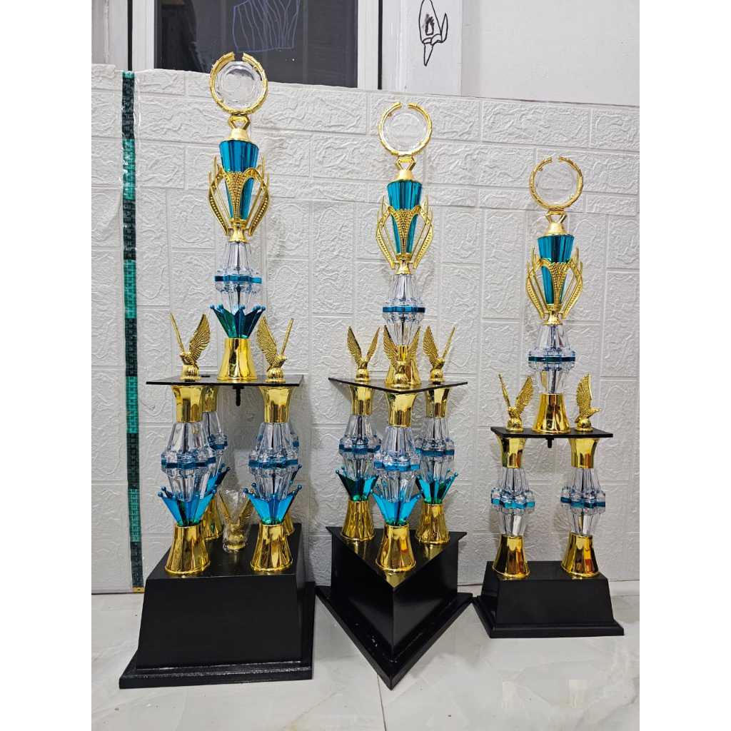 Jual trophy Piala set 4kaki 3kaki 2kaki 1 set | Shopee Indonesia