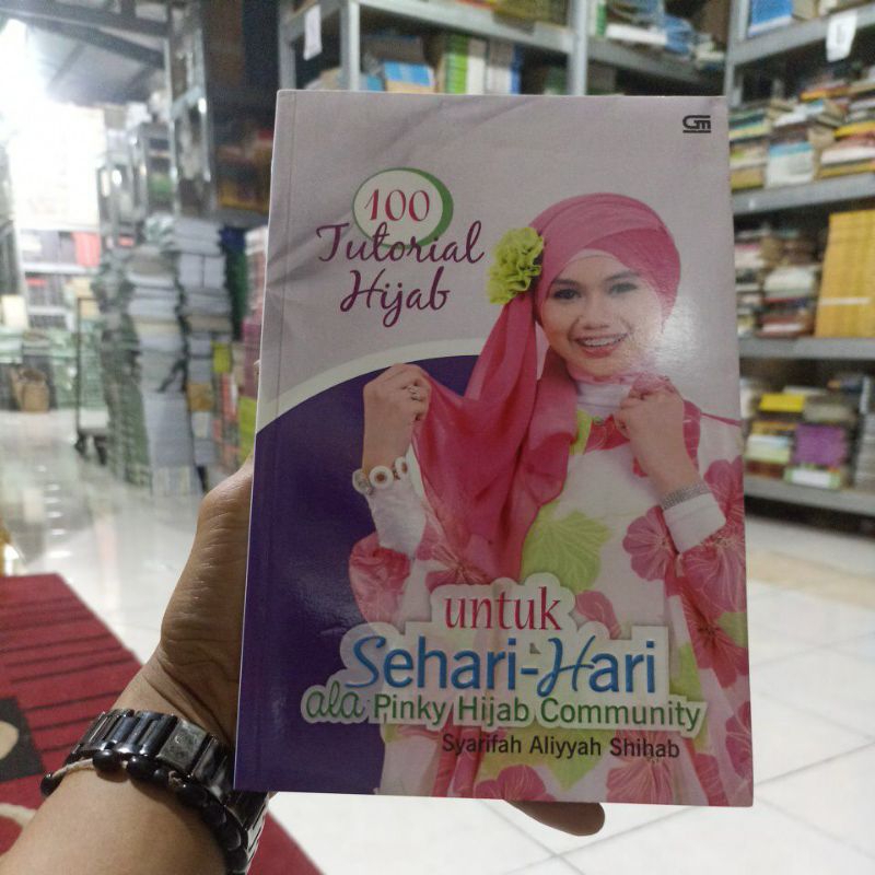 Jual BUKU INSPIRASI SENI DESAIN / TUTORIAL HIJAB DENGAN 100 CARA UNTUK ...