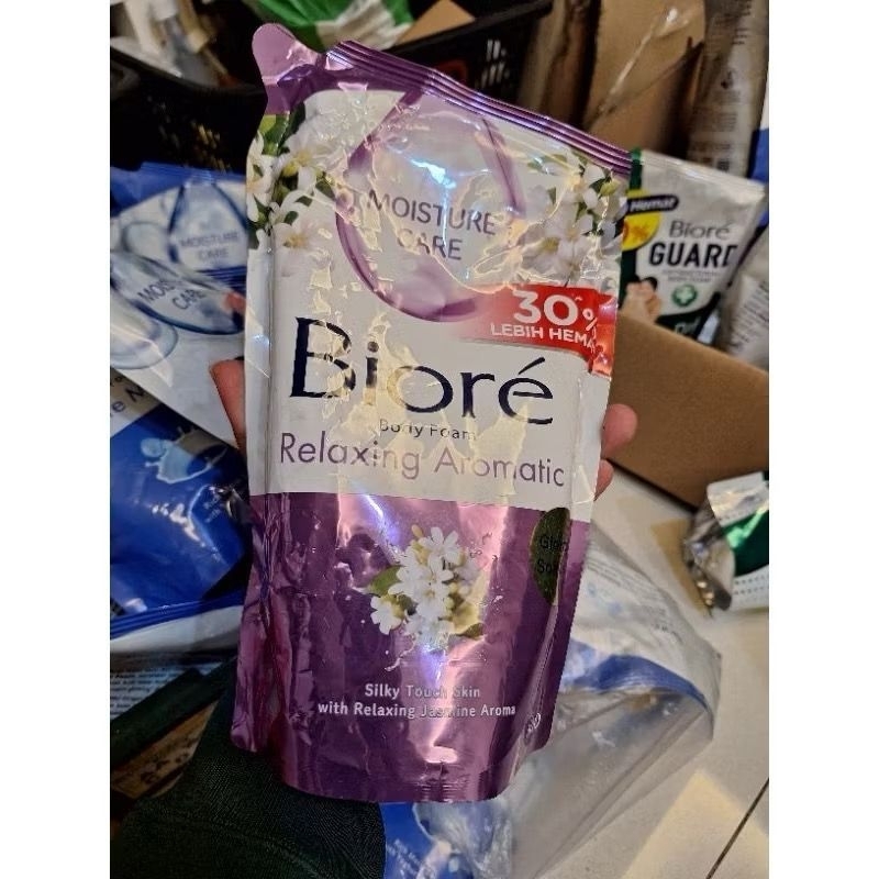 Jual PP Biore Body Foam Relaxing Aromatic Ungu Sabun Mandi Cair 800ml Kartonan | Shopee Indonesia