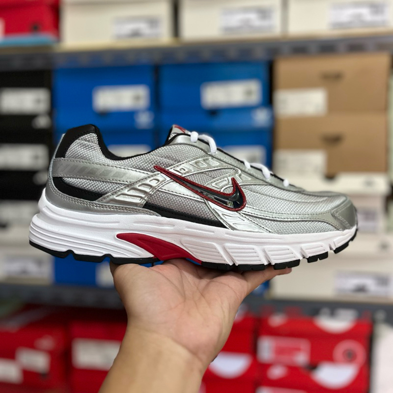 Jual NIKE INITIATOR METALIC SILVER RED ORIGINAL BNIB (394055-001 ...