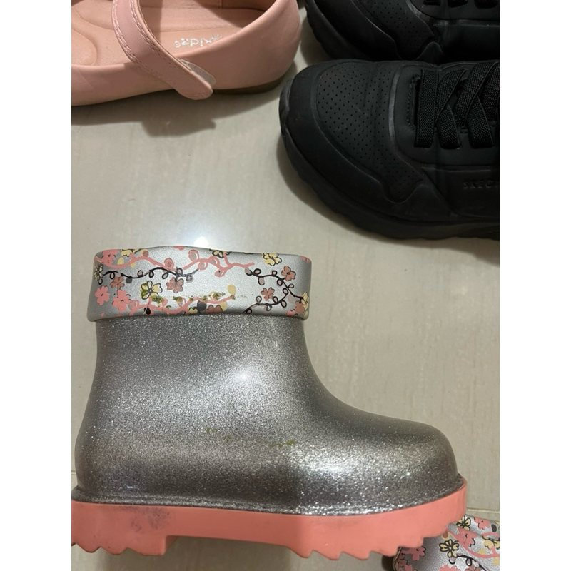 Jual Preloved Sepatu Bots anak melisa asli | Shopee Indonesia