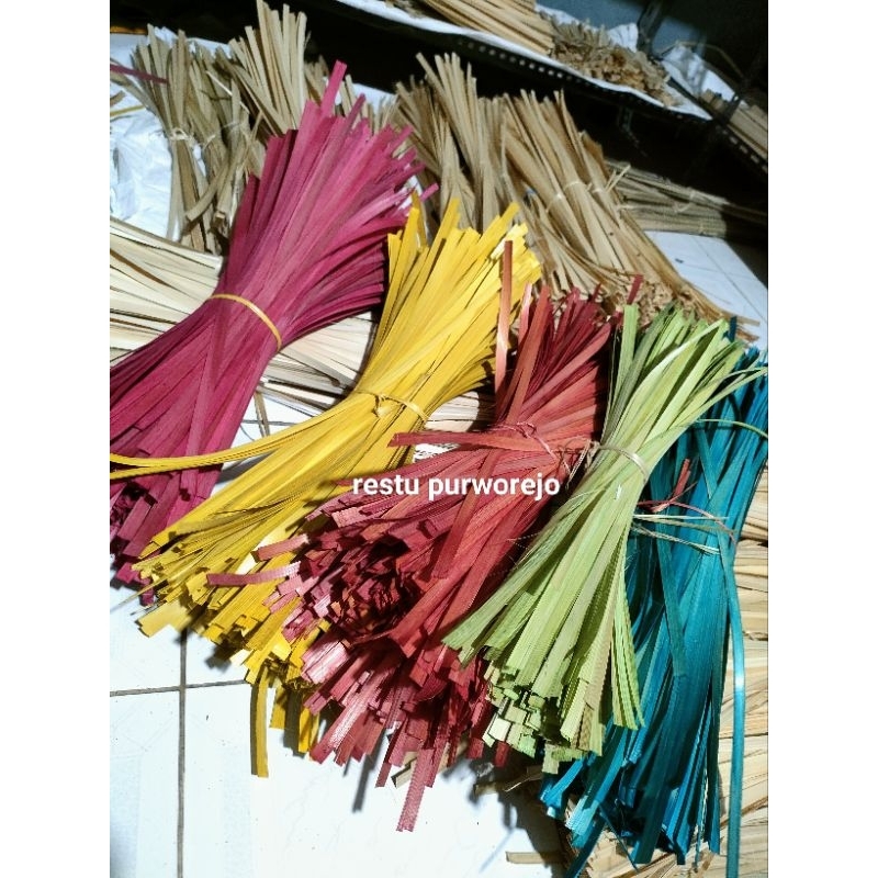 Jual iratan Bambu Warna Panjang 45-47.cm isi= 100.pcs | Shopee Indonesia