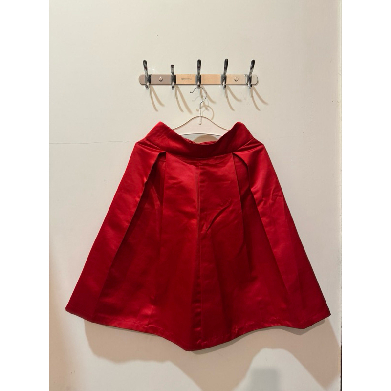 Jual PRE LOVED rok merah polos | Shopee Indonesia