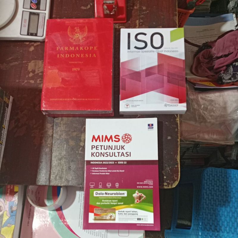 Jual paket 3 buku Farmasi Farmakope Edisi Ketiga 1979 + Iso volume 53 ...